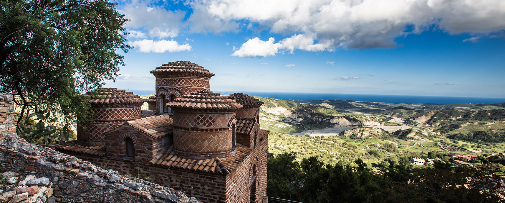 Fly with Edelweiss to Calabria Straordinaria - Camera di Commercio ...